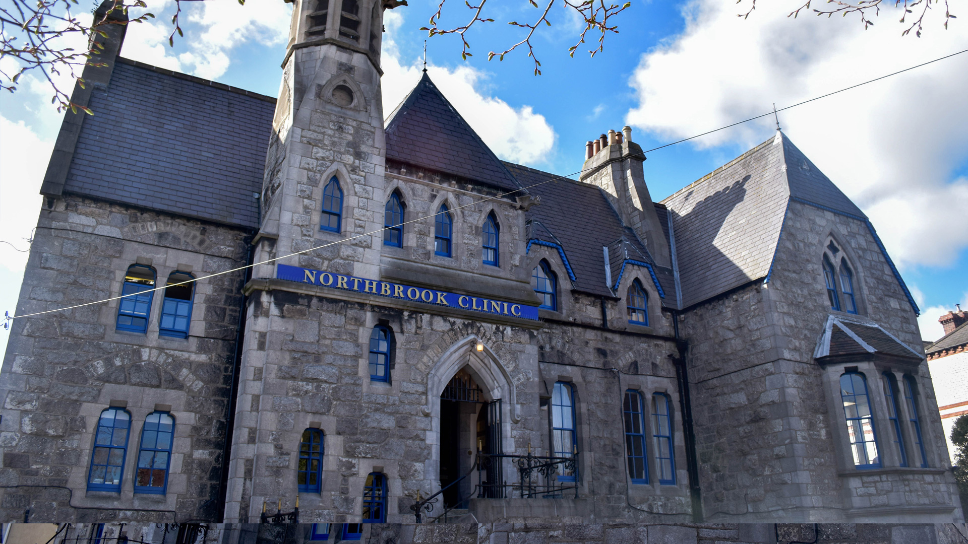 How to apply eye drops - Northbrook Eye Clinic